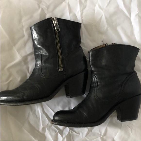 Frye | Shoes | Frye Black Leather Ankle Booties With Western Flair ...